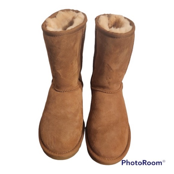 UGG | Shoes | Ugg Womens Classic Short Ii Boot Size 7 Chestnut | Poshmark